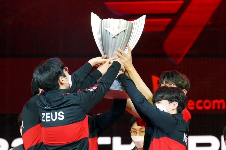 LCK 최초의 V10, 2022 LCK 스프링 'T1' 의 10번째 우승