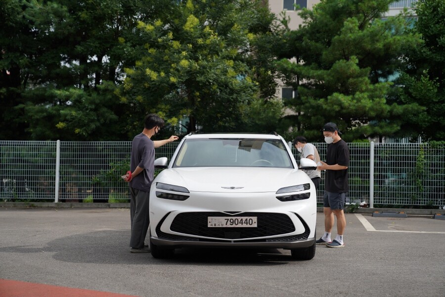 10개월만에 gv60 스탠다드 2WD 출고 받았습니다. | 자동차 갤러리