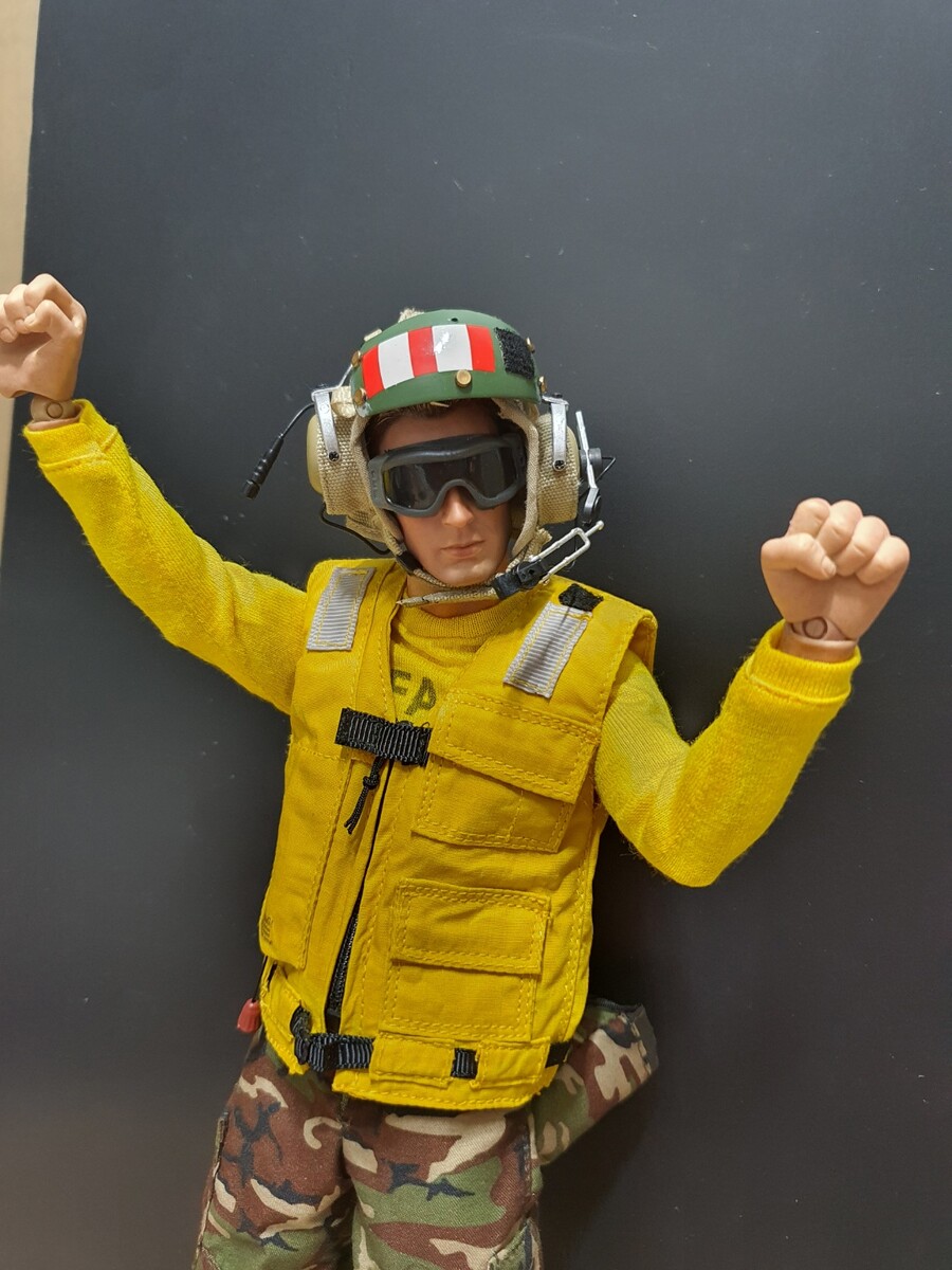 1/6 밀리터리 Flight Deck Crew (노랑) | 피규어 갤러리