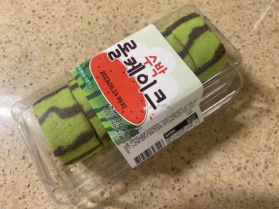 꽃게랑 간장게장맛 & 수박 롤케이크~~~ | 음식 갤러리