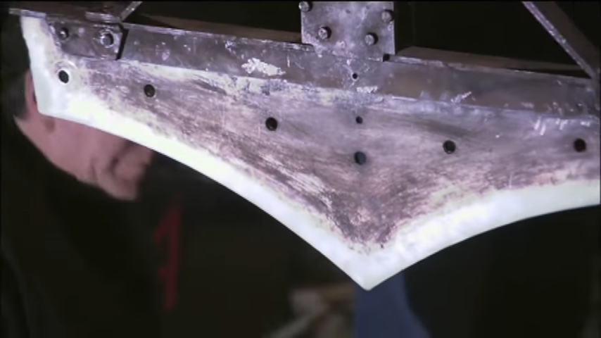 혐) 영화 《쏘우 5》의 진자 트랩 제작비화 | 유머 게시판