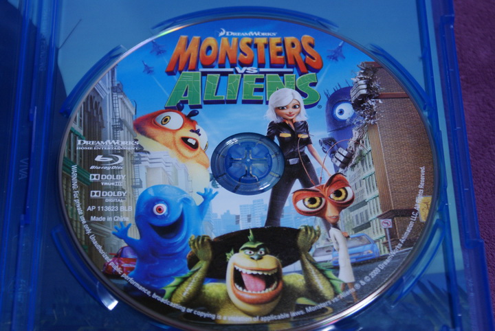 [BR] 몬스터 VS 에이리언와 증정 받은 블루레이 입니다. | BR/DVD 갤러리