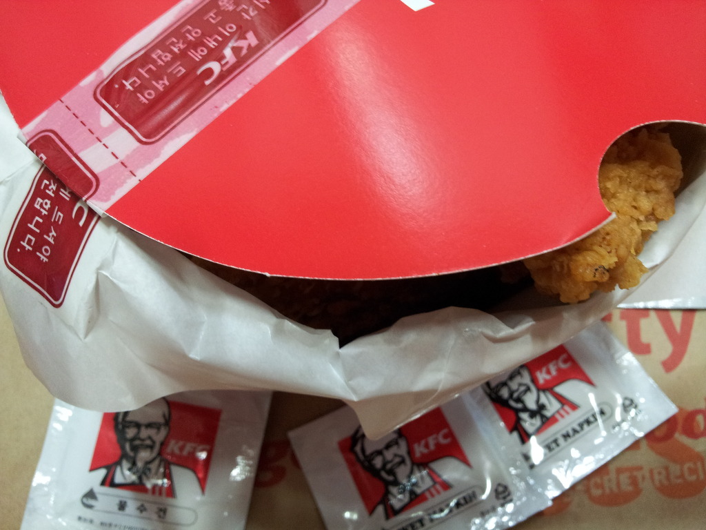 켄터키 후라이드 치킨 | 음식 갤러리