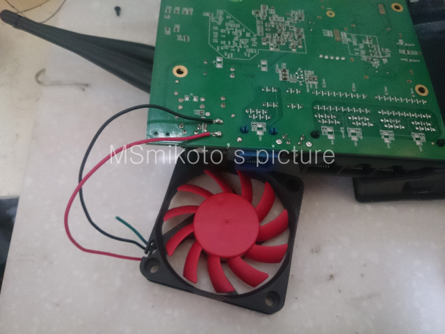 공유기에 쿨링팬을 달아보았습니다 (스압주의) | 자작 / 없으면 만드는 갤러리