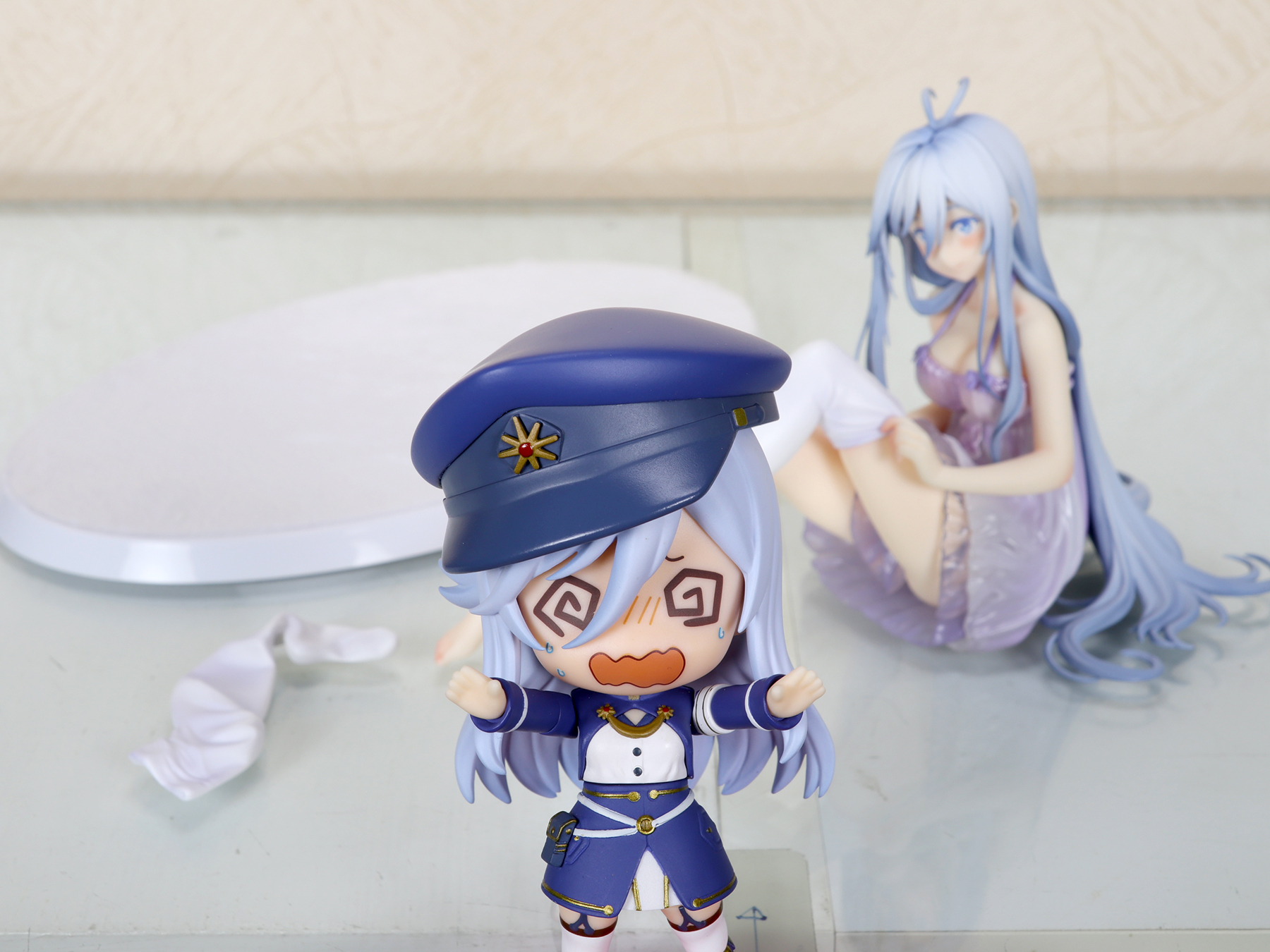 잠옷차림 피규어 사진 보여드리려 왔읍니다 | 유머 게시판 | RULIWEB