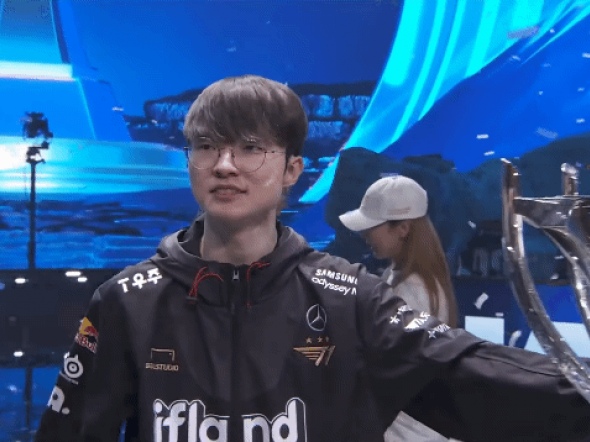 롤] THE FAKER.GIF | 유머 게시판