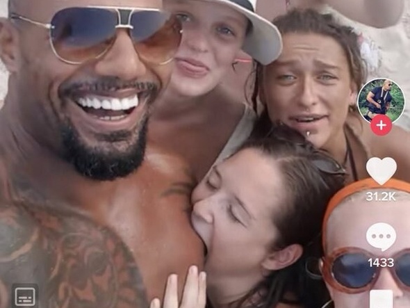 충격) 유명한 바위 먹방 유머 게시판 RULIWEB