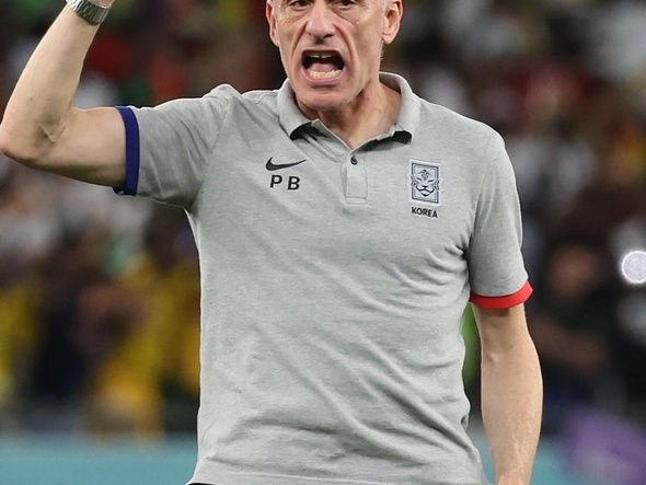 한국축구 아버지 벤투.jpg | 유머 게시판 | RULIWEB