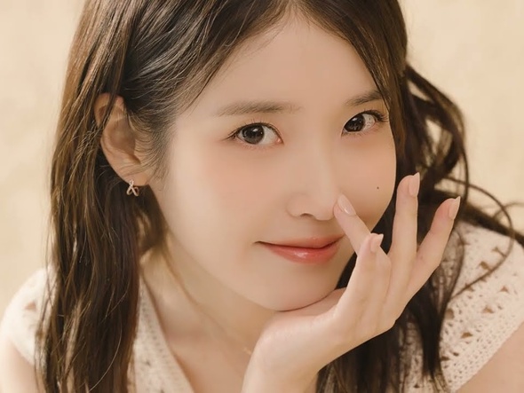 아이유 제이에스티나 WISH LOVE with IU