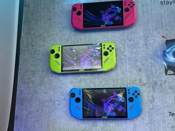 UMPC 므시 클로A8 컬러가 5개나되네